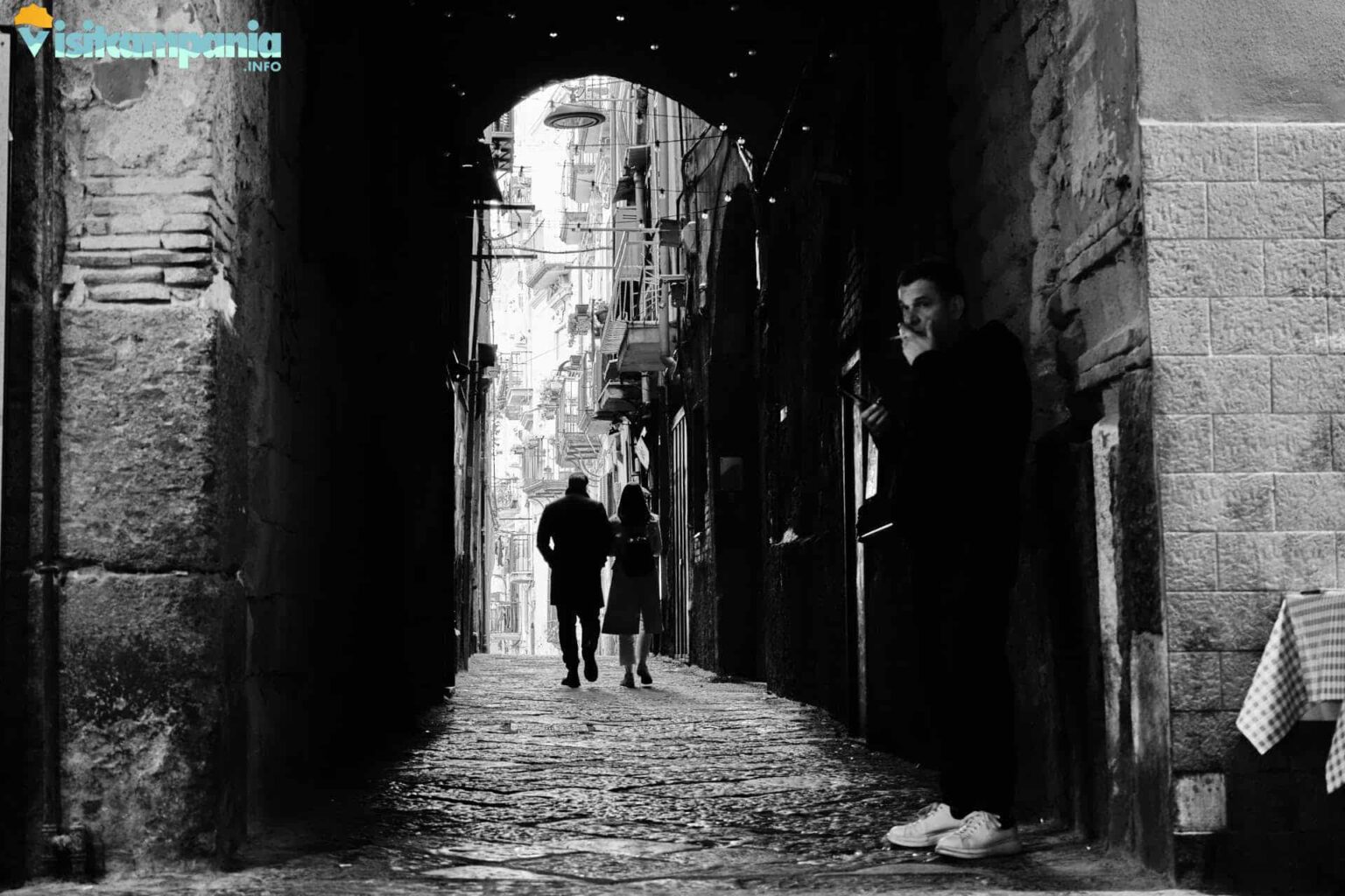 Decumani, Spaccanapoli and San Gregorio Armeno | Visitcampania